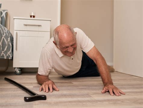 Clustering Algorithm Identifies Older Fallers Lower Extremity Review