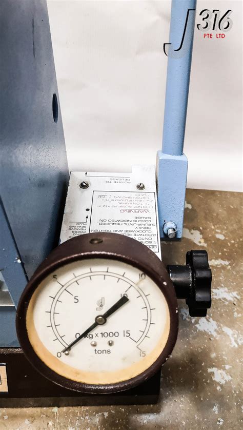 15017 Specac Manual Hydraulic Press 15t Atlas J316gallery