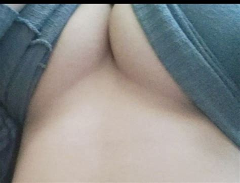 گالری ممه هاش😍🤤چنتا عکس جدیدهم توی بیو اضافه کردم ببینید😋