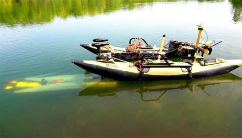 Autonomously Docking Underwater Robots Can Recharge And Transfer Data