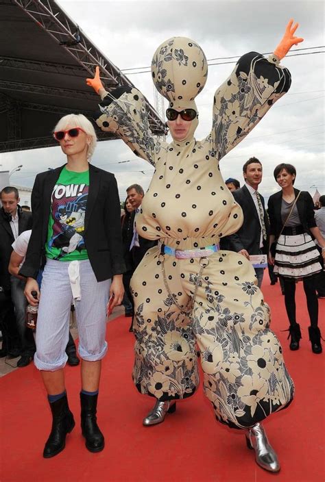 100 ныне живущих российских художников которых вы должны знать Узнай