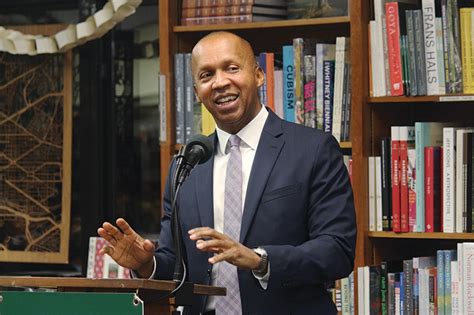How Does Bryan Stevenson Fight Criminal Injustice