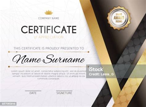 황금 장식 요소와 인증서 템플릿입니다 디플로마 졸업 디자인 수상 벡터 일러스트입니다 골동품에 대한 스톡 벡터 아트 및 기타