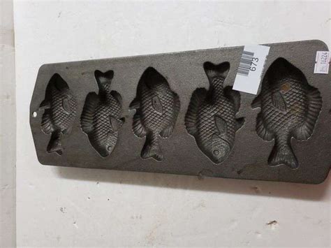 Cast Iron Fish Cornbread Pan Trice Auctions