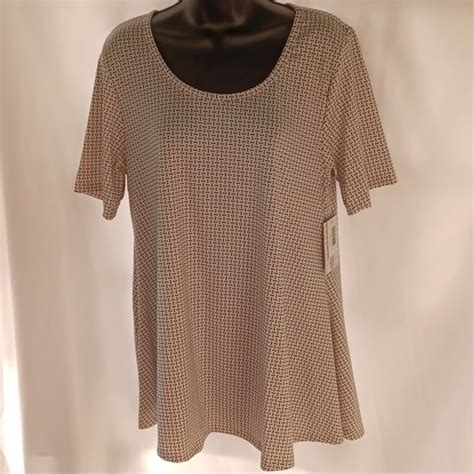 Lularoe Tops Nwt Lularoe Classic Tee Cream With Black Herringbone