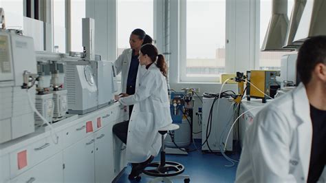 Vulva Spaceship — Marleen Valien