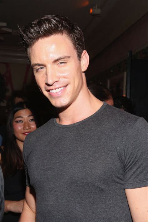 Jeff Thomas Dead Model Dies Aged 35 As Loved Ones Pay Tribute Metro News