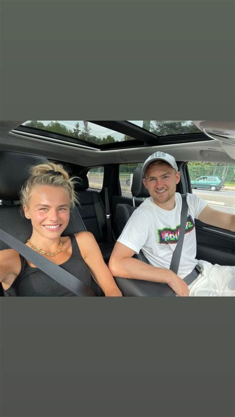 Pin De Mery Bur En Annekee Molenaar Peinados A Train