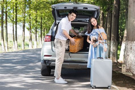 家庭出行高清图片下载 正版图片500997594 摄图网