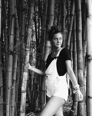 Singer Dancer Actress Chloe Lang Porn Pictures Xxx Photos Sex