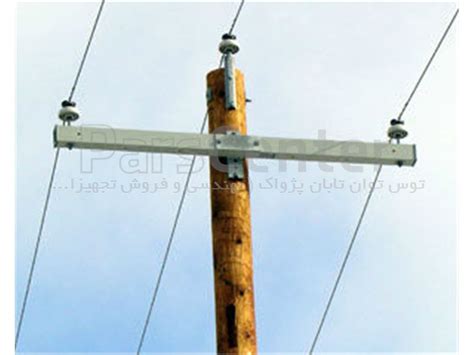 کراس آرم تراورس کامپوزیتی با سطح مقطع دایره محصو