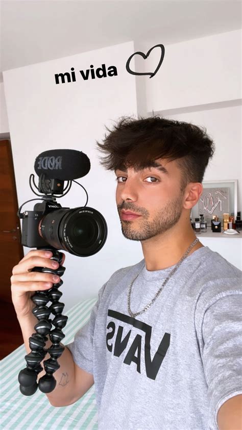 Youtubers Queso Te Amo Life Photography Poses Celebs Fotografia