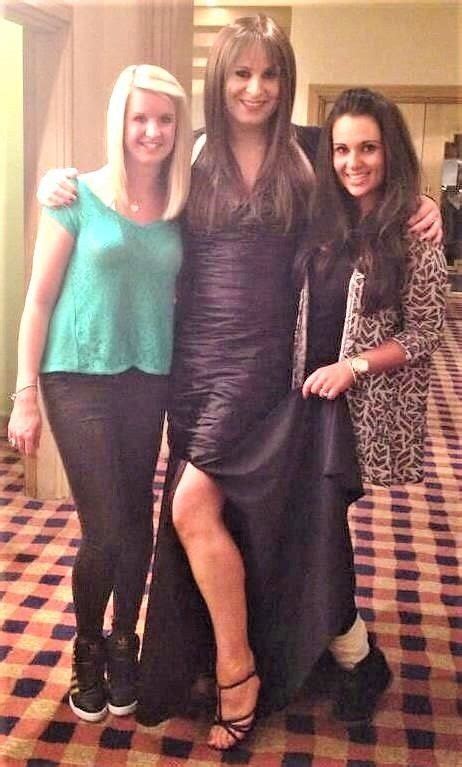 Couples Swap Genders In These Awesomely Awkward Prom Pics Artofit