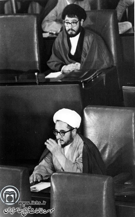 آیت‌الله حاج شیخ محمدصادق خلخالی، در آیینه تصاویر5 تصاوير بزرگ