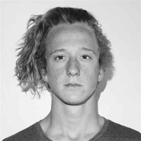 Medium Boy Bio Birthday Age Video Cameo