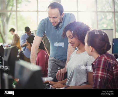 College Students Using Computers In Computer Lab Stock Photo Alamy