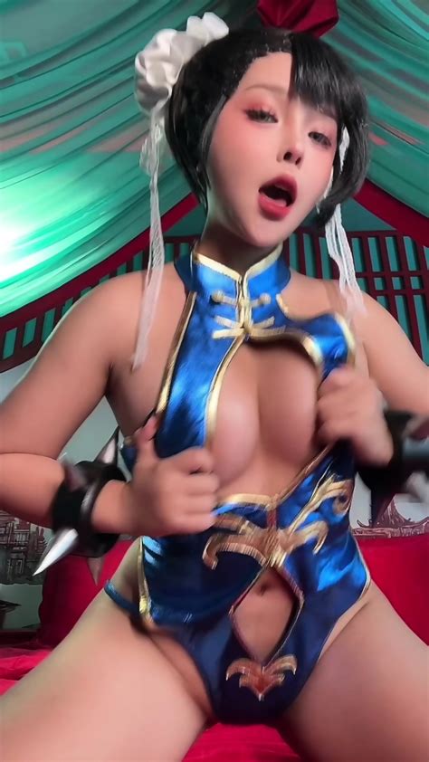 Sayo Momo Chun Li Street Fighter Cosplay