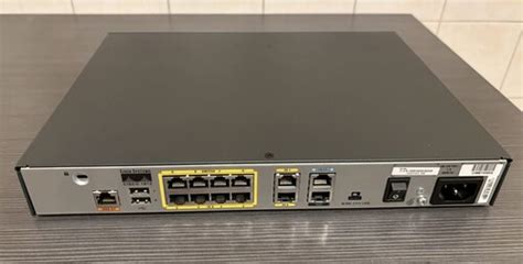 Cisco 1812 Router Hardverapró