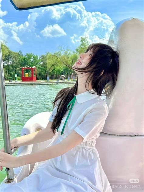 Xiaohongshu Girl 🀄️ ในปี 2024