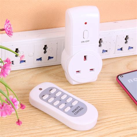 ปลั๊กมาตรฐานของประเทศอังกฤษ230v 10a ไร้สายไฟควบคุมรีโมทปลั๊กบ้าน