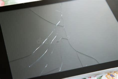 Tablet PC With A Broken Screen Stock Image Image Of Sink Device