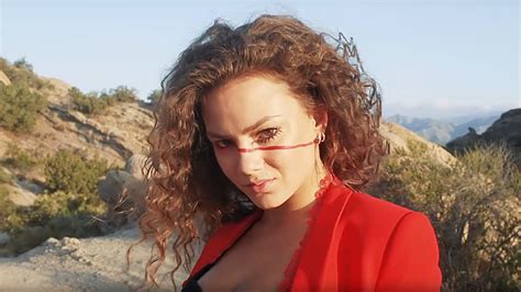 Meet Polina Glen ‘johnny Depps Russian Girlfriend Russia Beyond