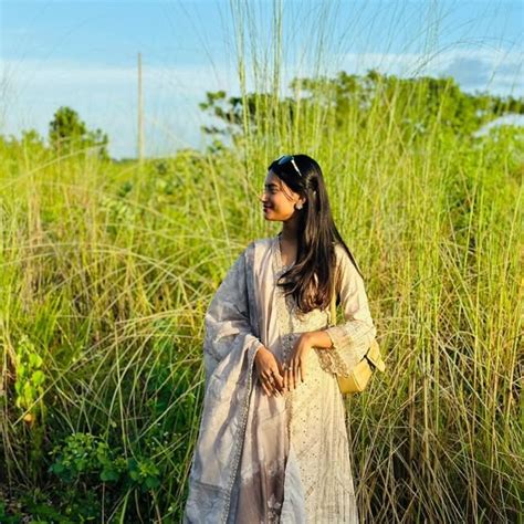 Shoi Ly Khan Shoily Notfound • Threads Say More