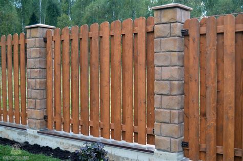 Виды деревянных заборов преимущества и недостатки