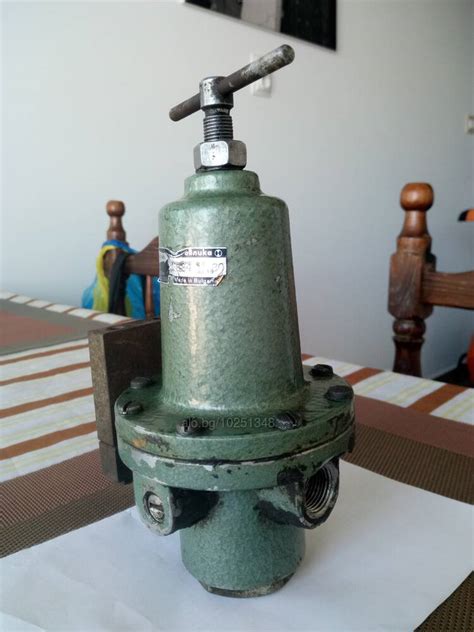 Машинна хидравлична част Резервни части консумативи за машини Хасково Продавам машин