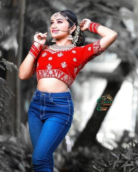 Raveena Daha Aka Raveenaa Daha Photos Stills Images