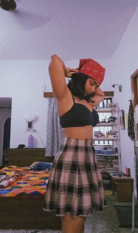 ಭೂಮಿಕಾ ಶೆಟ್ಟಿ Photos And Images 1659 Filmibeat Kannada