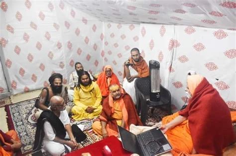 V क on Twitter यह कई सधरण चतर नह ह आप दखए परयगरज क शवर म रतर क समय क