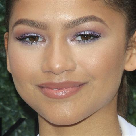 Zendaya Makeup Blue Eyeshadow Brown Eyeshadow Nude Lipstick Steal Her Style