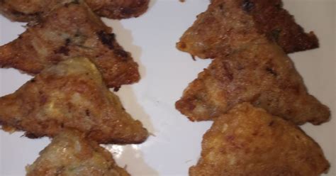 Spicy Bread Triangles Recipe By Uzma Syed Cookpad