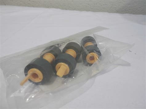 Xerox - 604K11192 - 604K19890 - Tray 2 Feed Roller Kit - £37-99 plus V ...