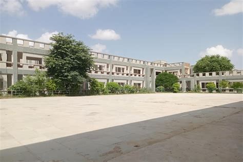 Ecb Campus Photos Virtual Tour