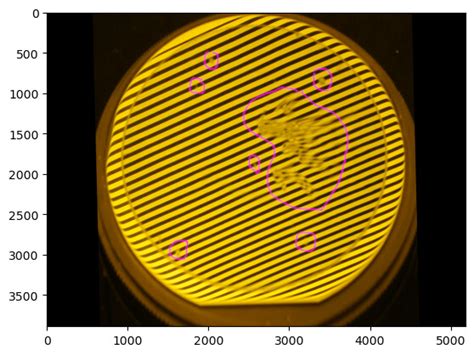 segmentation of objects on regularly patterned background image