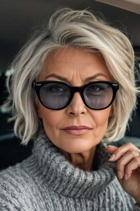29 Sleek And Stylish Razor Cut Hairstyles For Older Women Add Edge And