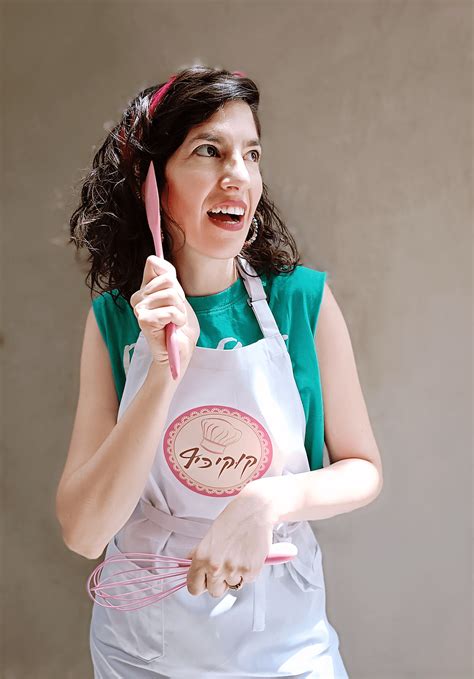 עוגיות בראוניז טבעוניות נסדקות מבריקות