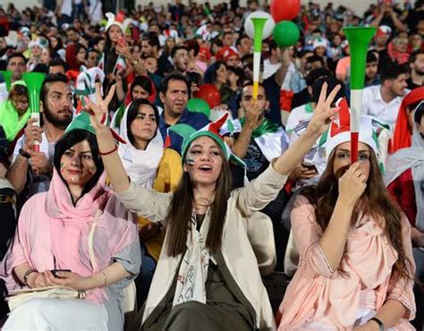 Iran Politics Club Iranian Sexy Soccer Babes Persian Football Fan Girls 4
