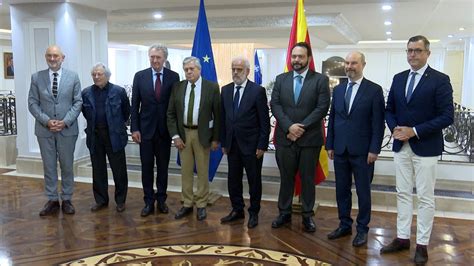 Средба на премиерот Џафери со Набљудувачка делегација од Европскиот Парламент Youtube