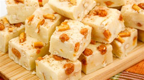 White Chocolate Caramel Fudge Trop Rockin Recipes