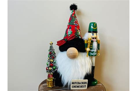 29 Best Christmas Nutcrackers To Decorate For The Holidays 2023
