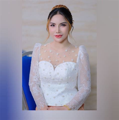 ແສງສະຫວ່າງ ແມ່ຄ້າອອນໄລ໌