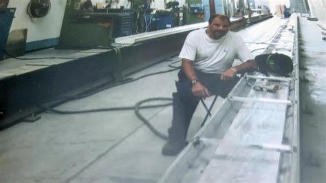 Ansa La Storia Ex Operaio Perini Orgogliosi Albero Bayesian