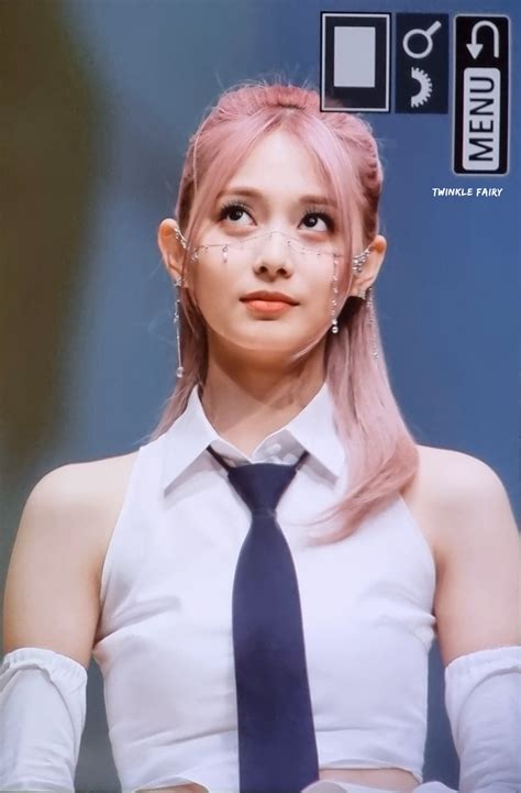 D編集長の裏ブログ Twiceツウィがフェイスチェーンをつけた結果