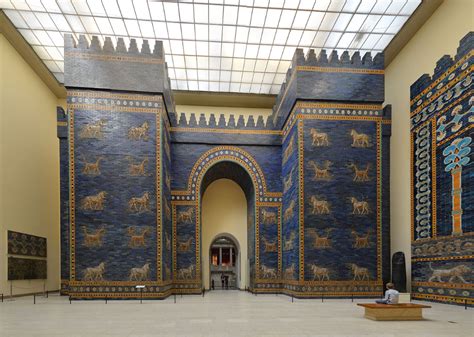 Ishtar Gate In Pergamon Museum In Berlin Architecture Of Mesopotamia Wikipedia Neo