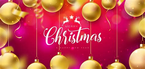 메리 크리스마스와 새해 복 많이 받으세요 빨간 배경에 금색 유리 공과 타이포그래피 글자와 배너 인사말 카드 파티 전단지 축하 포스터 및 소셜 미디어 게시물에 대 한 벡터