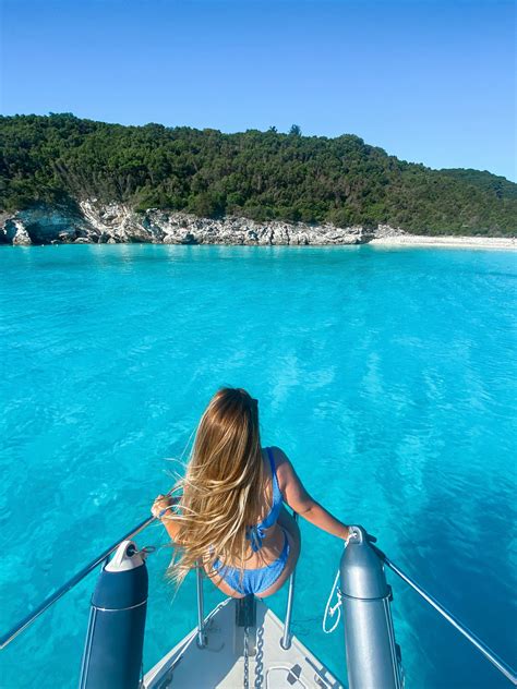 Blonde Woman On Boat In Bikini Photos Download The Best Free Blonde