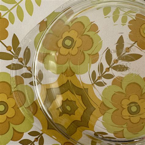 Agee Pyrex Australia Cr 112 Cu Lid Pink Peacock